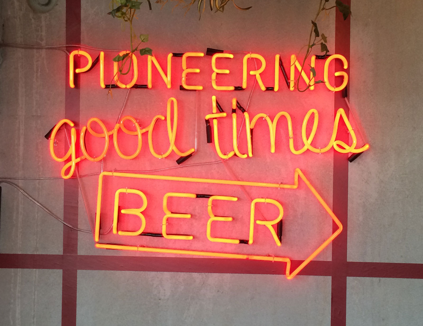 How To Use Neon Signs To Boost Your Business Marketing Strategy ...